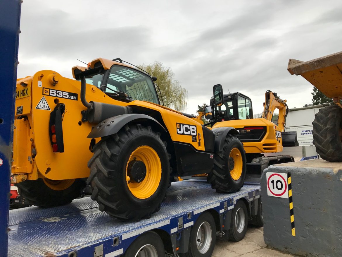 Two JCB machines for DCF Builders - Jay Bee Plant Sales