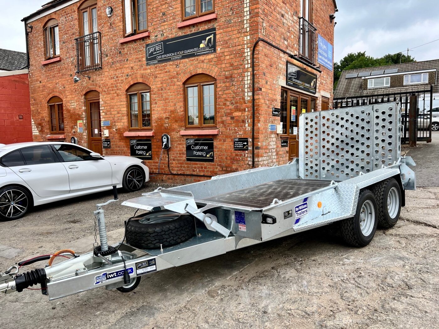 NEW Ifor Williams GH1054BT - Jay Bee Plant Sales